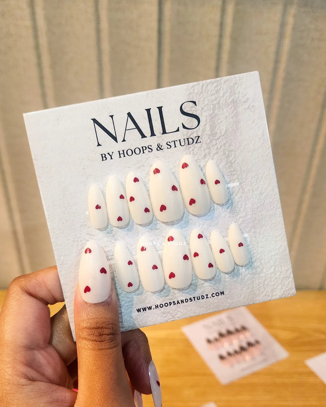 Graphics Almond Shape Press on Nails - N012 – Hoops & Studz